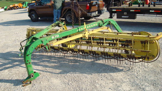 John Deere 670 - Rakes - John Deere MachineFinder